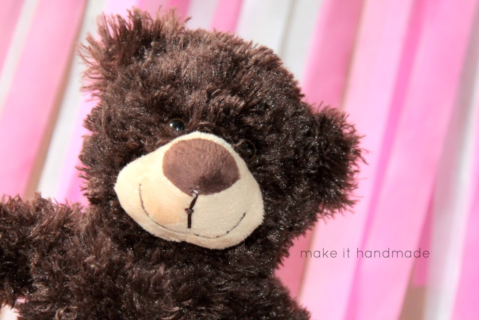 Make It Handmade: Crepe Streamer Curtain