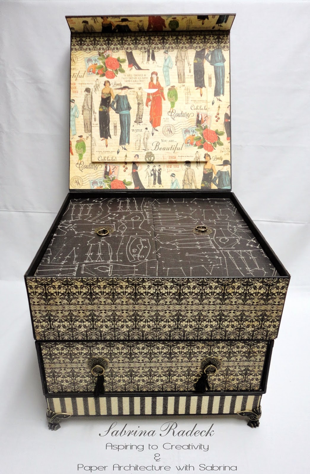 Stacked Organiztion Tower | Aspiring to Creativity