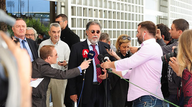 ΥΠΑΡΧΟΥΝ 2 - 3 ΒΟΥΛΕΥΤΕΣ ΤΟΥ ΣΥΡΙΖΑ ΠΟΥ ΕΧΟΥΝ ΑΜΕΣΗ ΣΧΕΣΗ ΜΕ ΤΗΝ ...