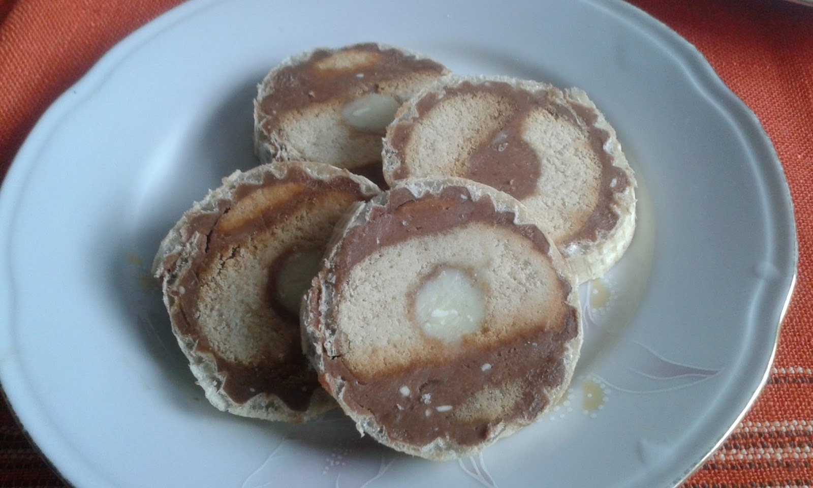 Ringlica recepti: Rolat od čajnih kolutića