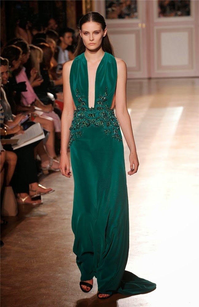 LOS SECRETOS DE MI PERCHERO: LOOKS EN VERDE BOTELLA