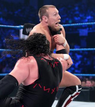 WWE In live!!!!: KANE vs DANIEL BRYAN