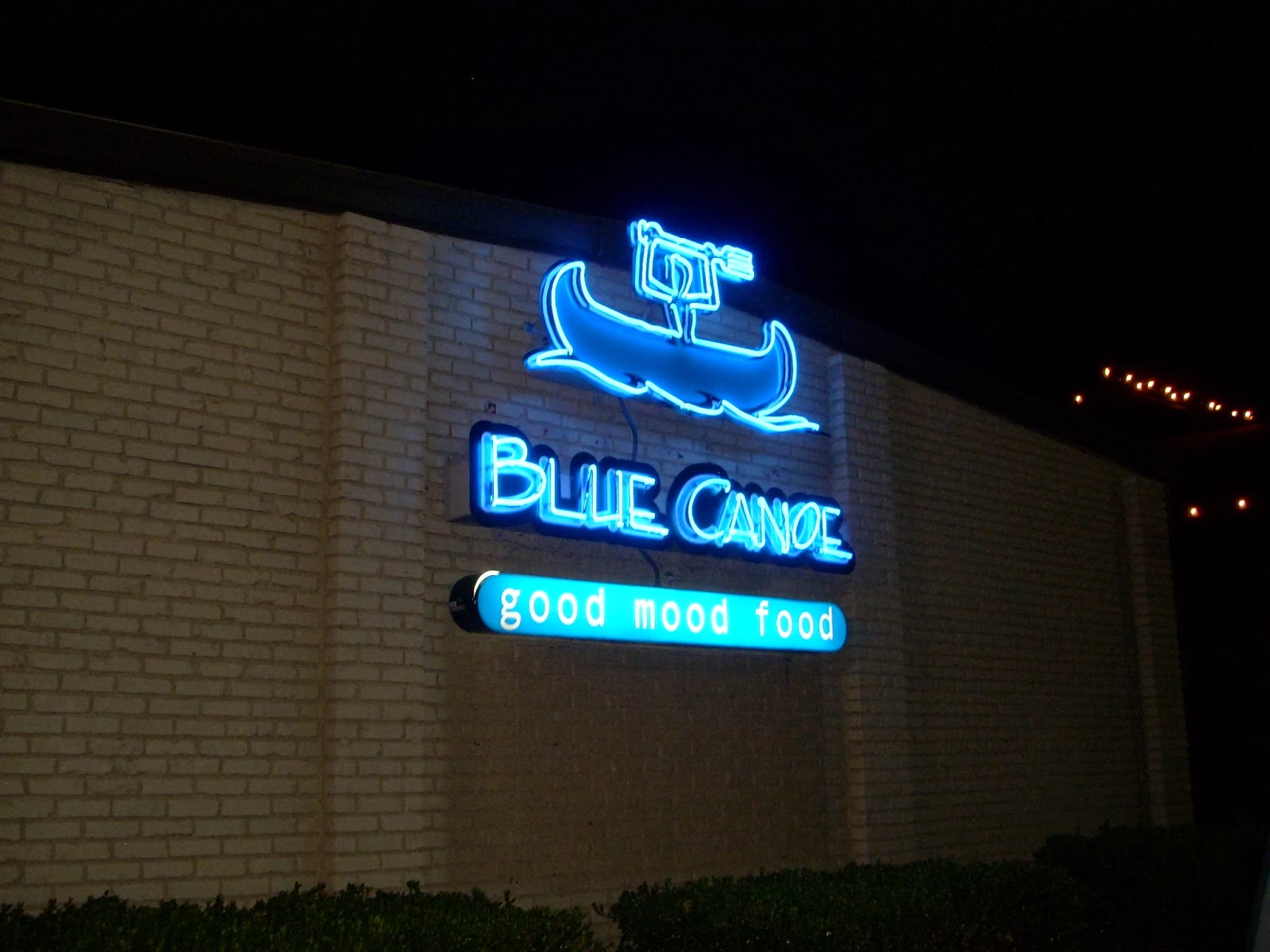 Gibby's French Fry Report: The Blue Canoe in Tupelo, MS