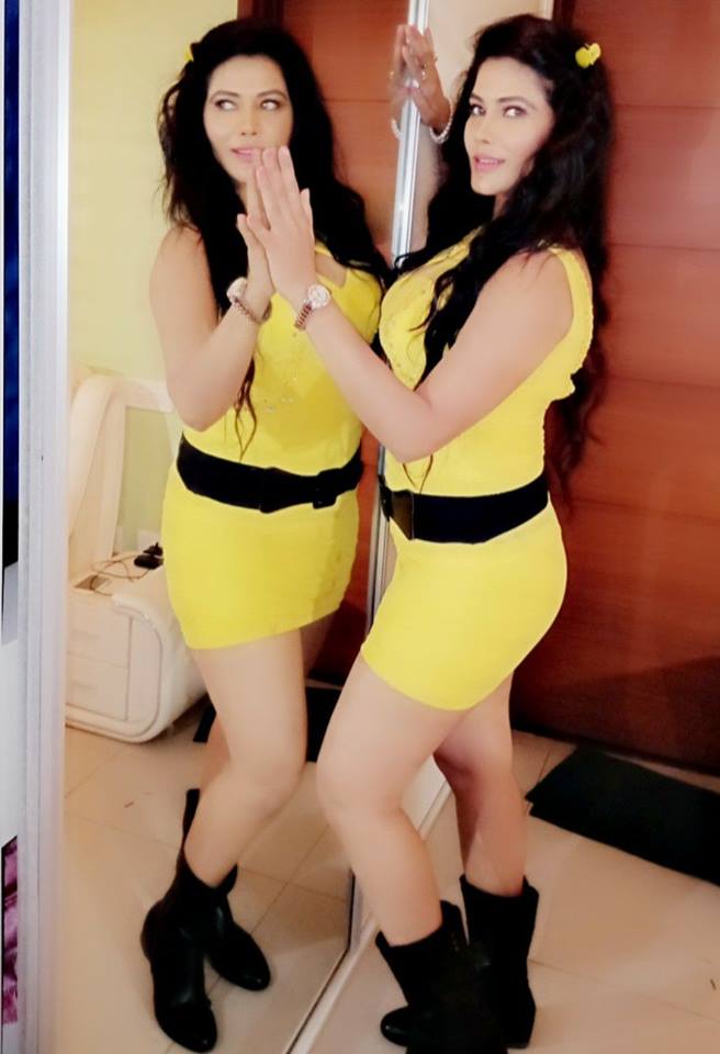 Seema Singh Hd Wallpaper Latest Bhojpuri Item Girl Seema Singh Hot