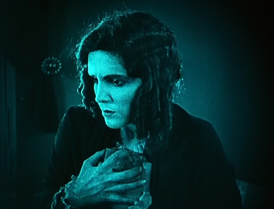 Horror Movies and Beer!: Greta Schröder as Ellen Hutter in Nosferatu 1922