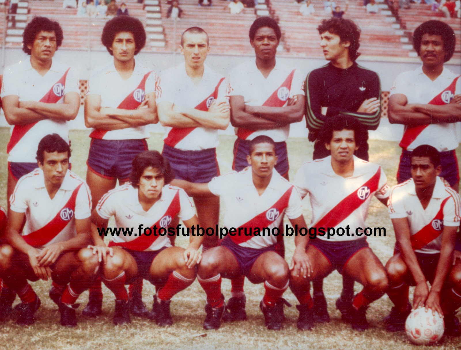 ANOTANDO FÚTBOL *: DEPORTIVO MUNICIPAL