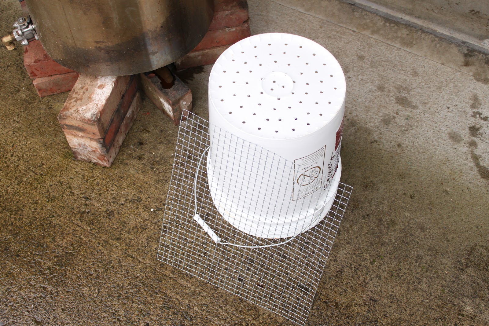 A Homebrewer's Journey: Brew-In-A-Bag Sparge Tip