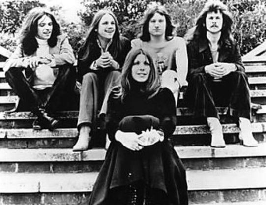 Classic Rock Here And Now: Exclusive Interview with Annie Haslam the ...