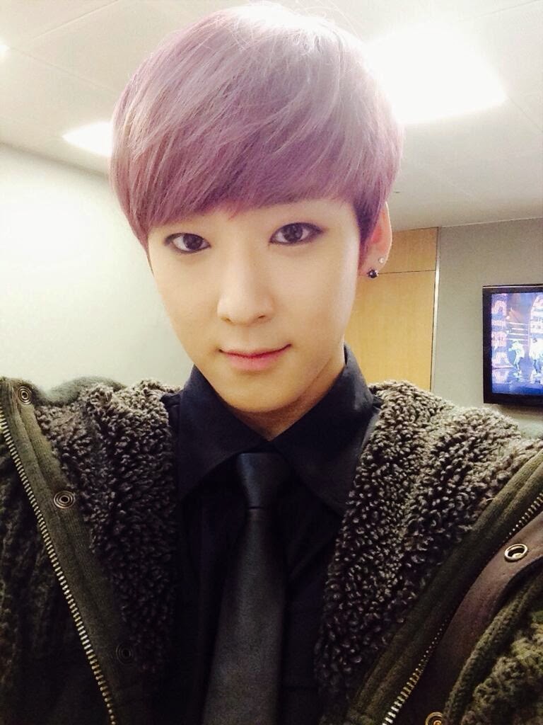 U-KISS KEVIN: U-Kiss Kevin Woo Twitter Update (131101-131130)