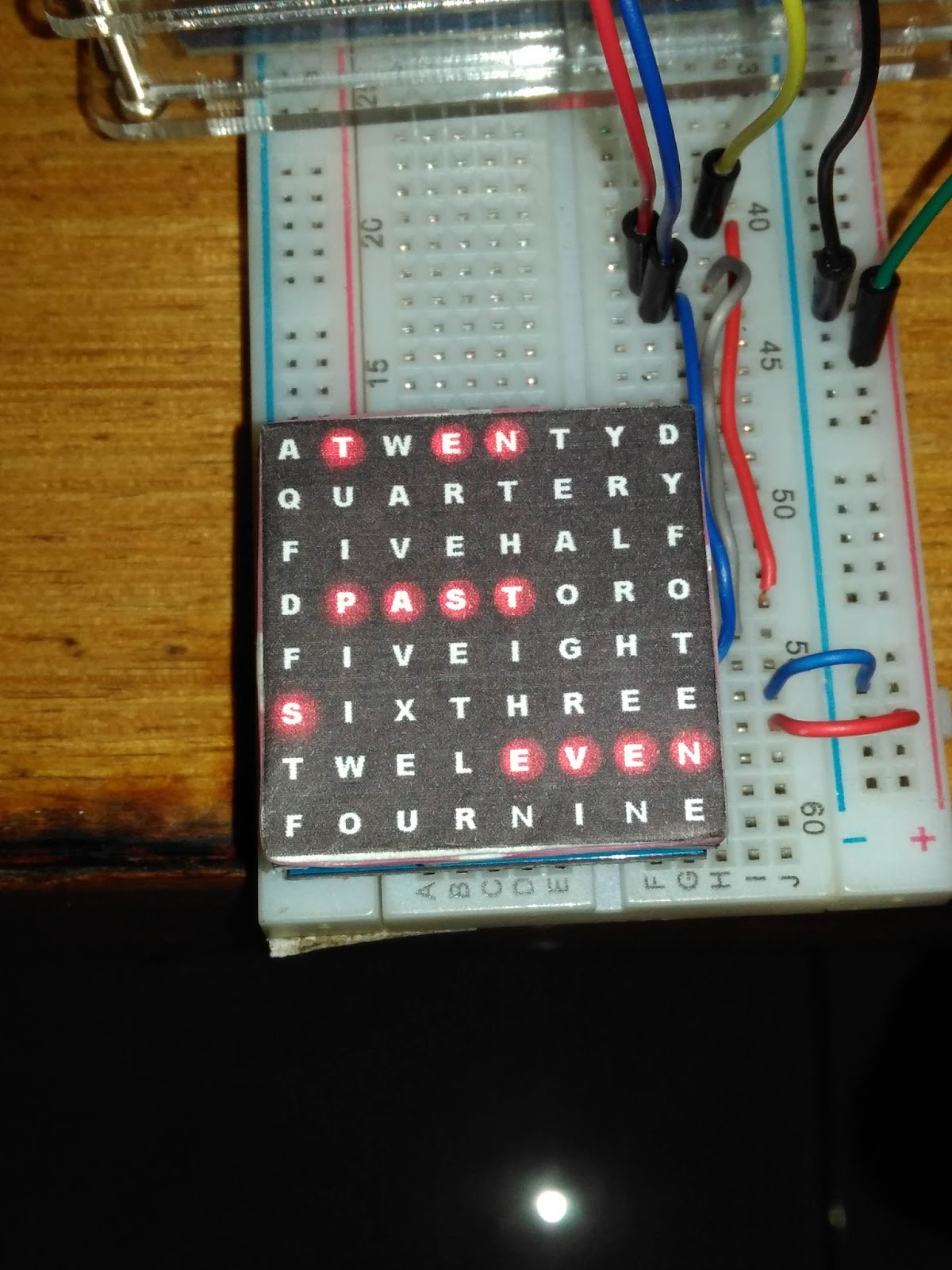 --TOLETUREN SERVICE--: MINI WORDCLOCK ARDUINO