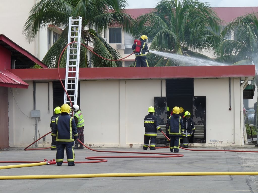 Brunei Fire&Rescue Department Appliances: MFRD Director delegates visit ...