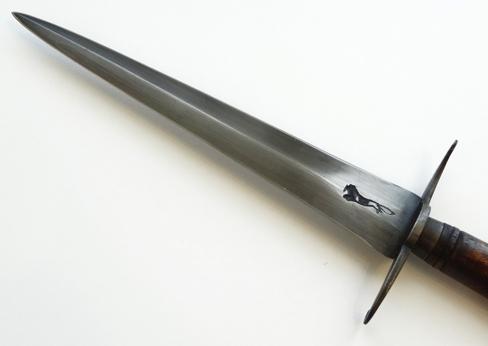 Contemporary Makers: Tim Ridge Knife and Sheath