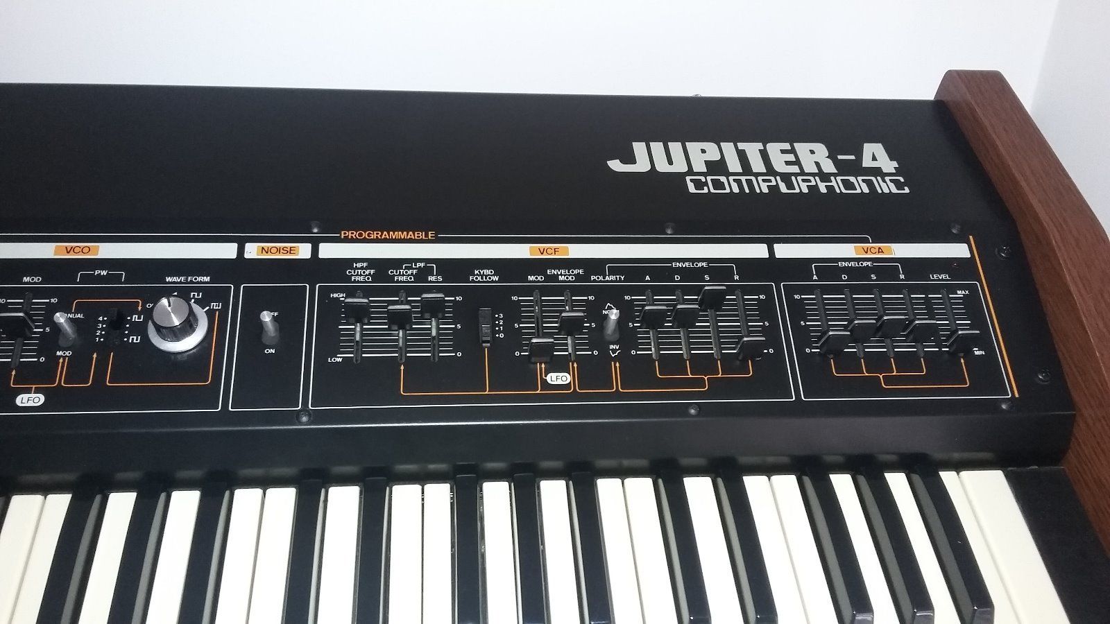 MATRIXSYNTH: JUPITER 4 VINTAGE SYNTHESIZER ca. 1977 SN 125383