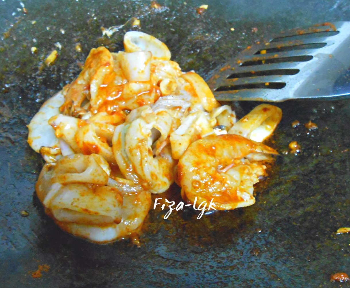 MEE GORENG BASAH DAN CILI JERUK | Fiza's Cooking