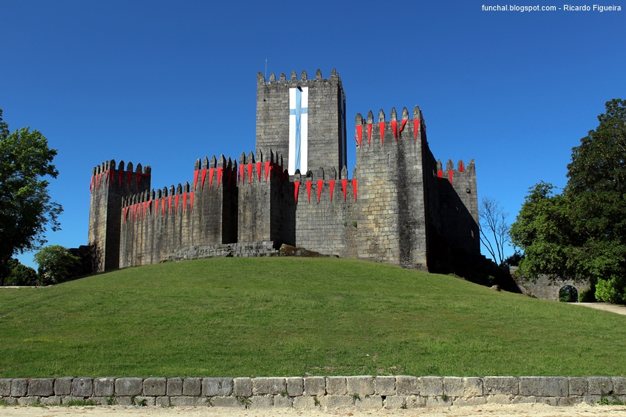 FUNCHAL: 32º38'N 16º58'W - 20ª TEMPORADA: O CASTELO DE GUIMARÃES