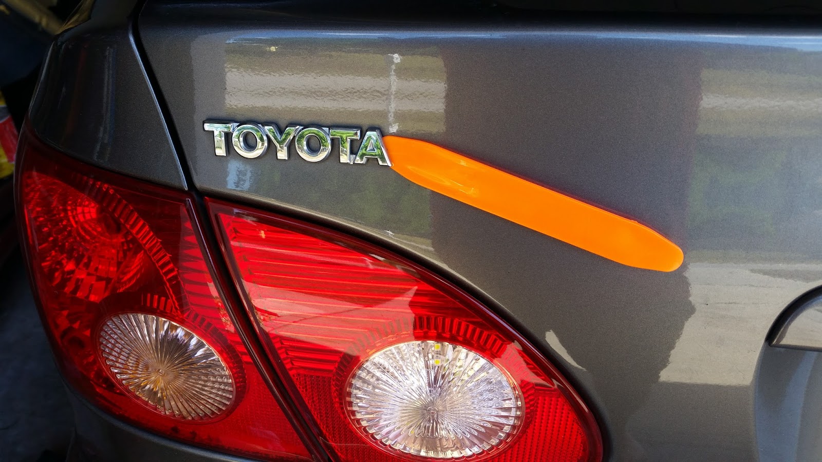 Corolla DIY: DIY Rebadging or Debadging/Removal your Corolla Emblem