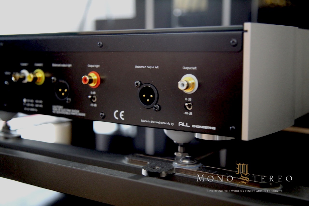 METRUM ACOUSTICS ADAGIO NOS DIGITAL PREAMPLIFIER – M & S | Ultimate ...