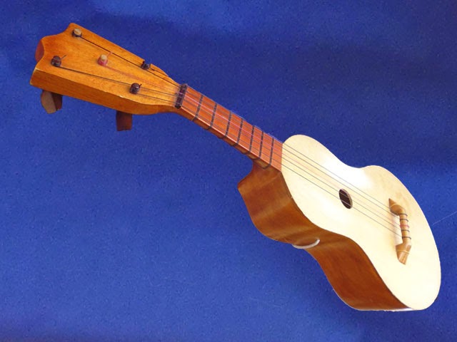 Folklore Panameño: Instrumentos Musicales