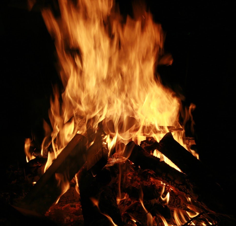 Quotidiano Honebu di Storia e Archeologia: La scoperta del fuoco