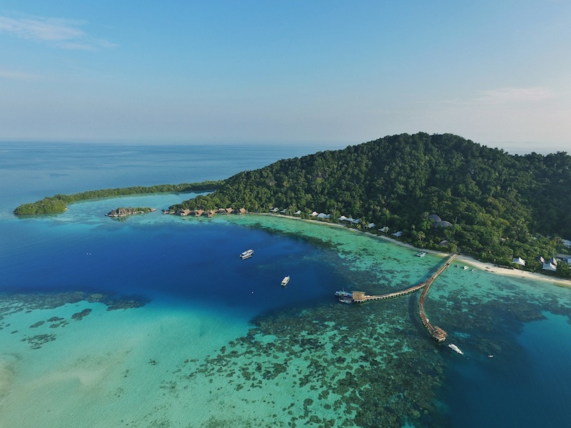 VIDEO: BEST Tropical Island in Southeast Asia, PULAU BAWAH, ANAMBAS ...