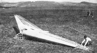 Abductions, UFOs and Nuclear Weapons : Alexander Lippisch wingless ...