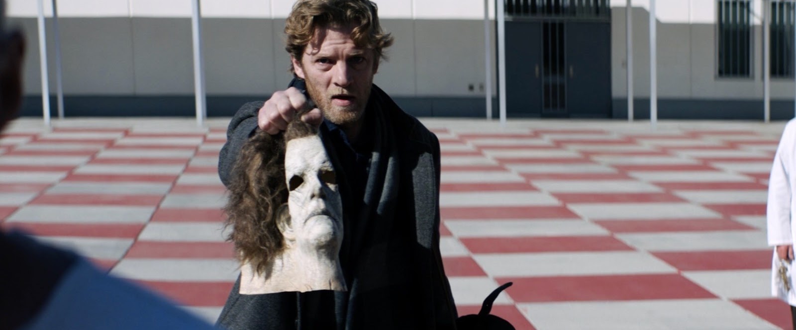 The Horrors of Halloween: Screencaps from HALLOWEEN (2018) Trailer