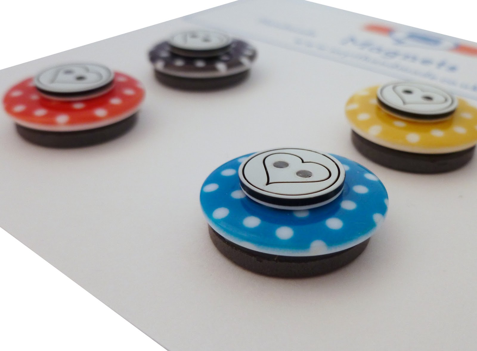 say it says: Button magnets