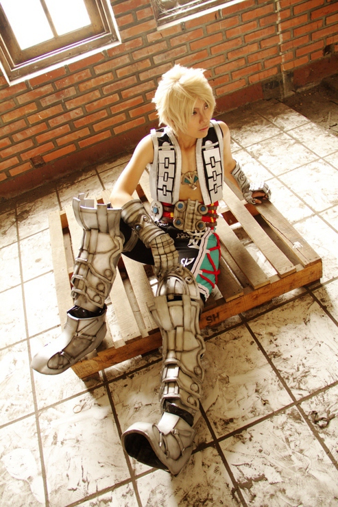 Final Fantasy Cosplay: Final Fantasy XII Vann Cosplay Makes You Hot