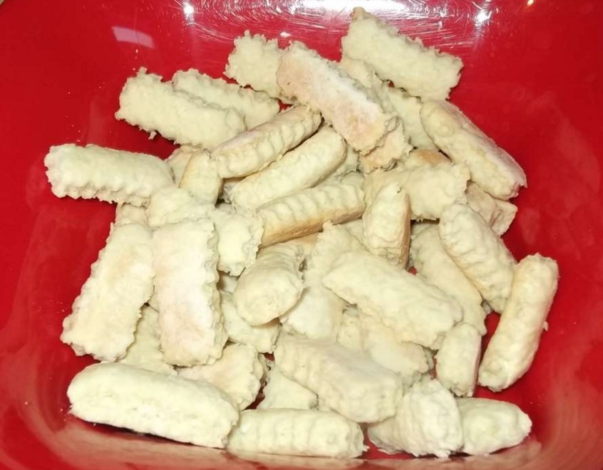 Keks sa kokosom – dukati, stiskavci, štapići, banini, kiflice ~ Recepti ...