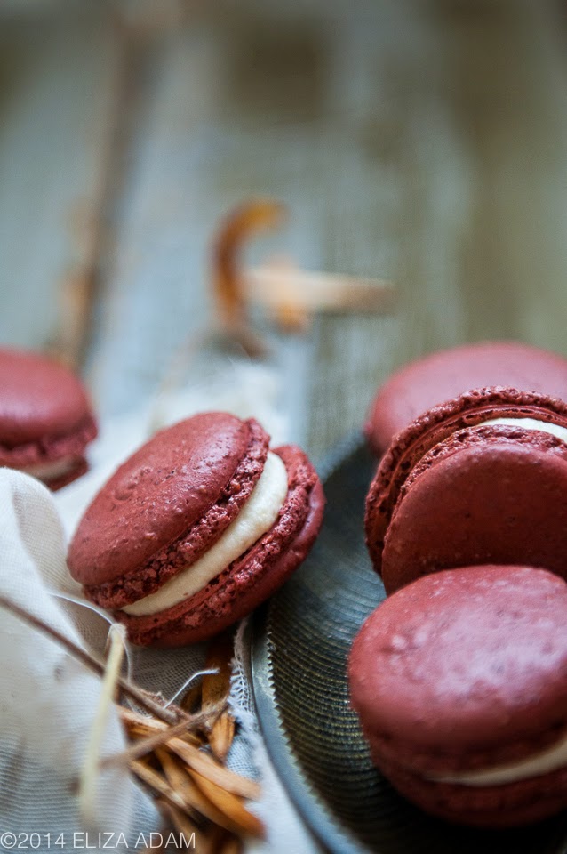 Notes from My Food Diary: Red Velvet Macarons