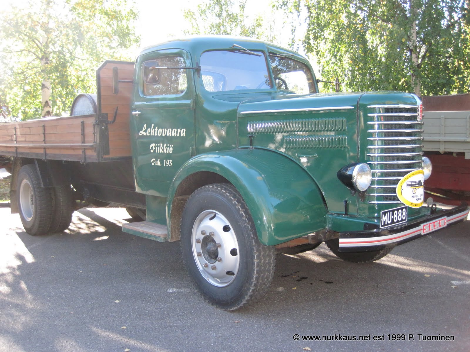 Moottoripyörän satulasta: Vanhoja kuorma-autoja Mobiliassa