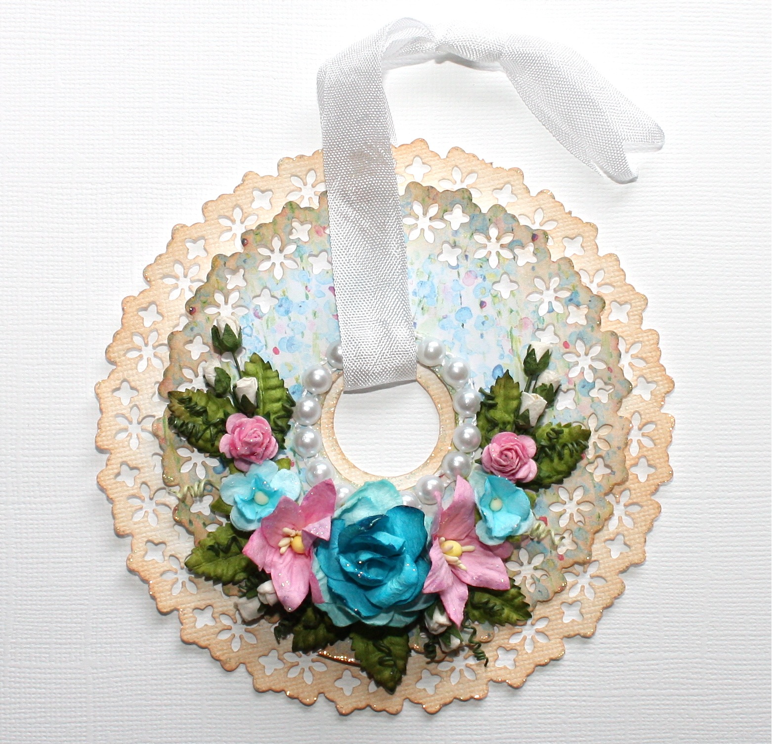 Wild Orchid Crafts: Round Hanging Card