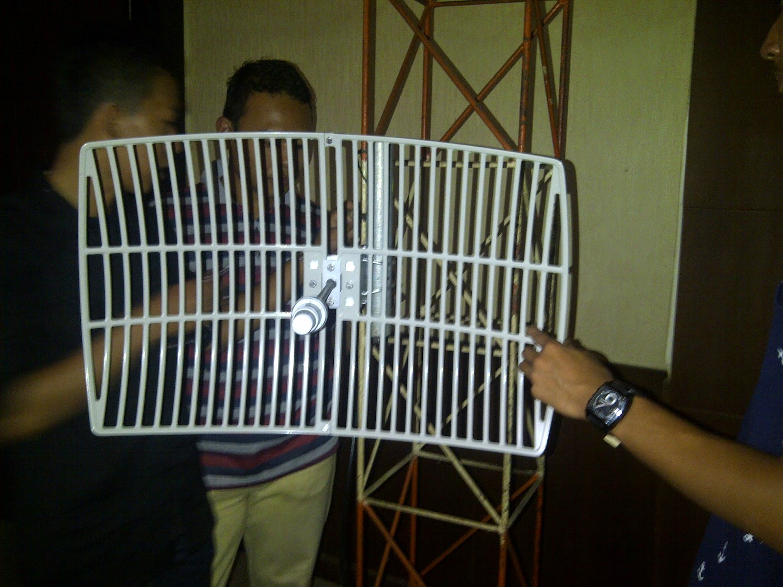 Penjelasan Mengenai Antena Grid