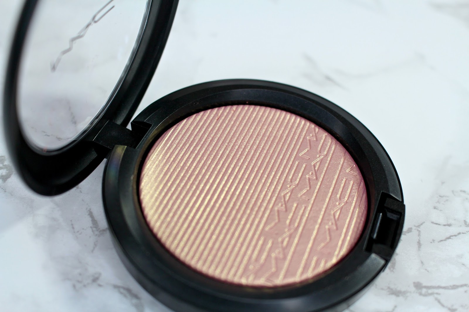 Samantha Jane: MAC In The Spotlight Collection: Blushing Beam Extra ...
