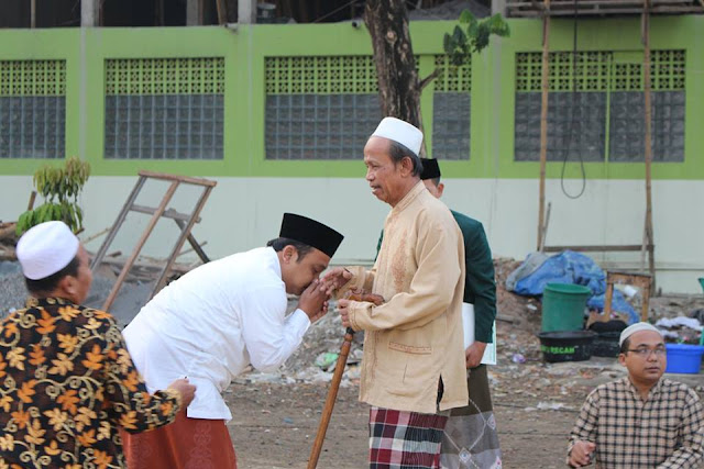 Pentingnya Ridlo Guru - Kristal Media