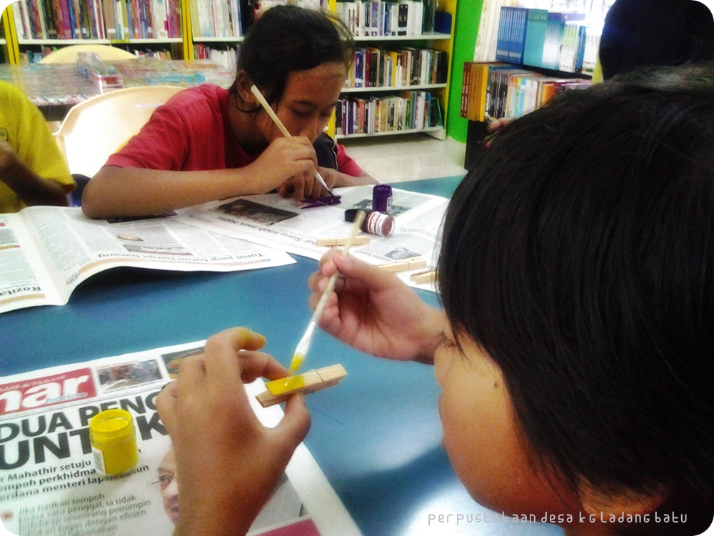 Perpustakaan Desa PNM Kg Ladang Batu: Kraf Clothespin Dragonfly