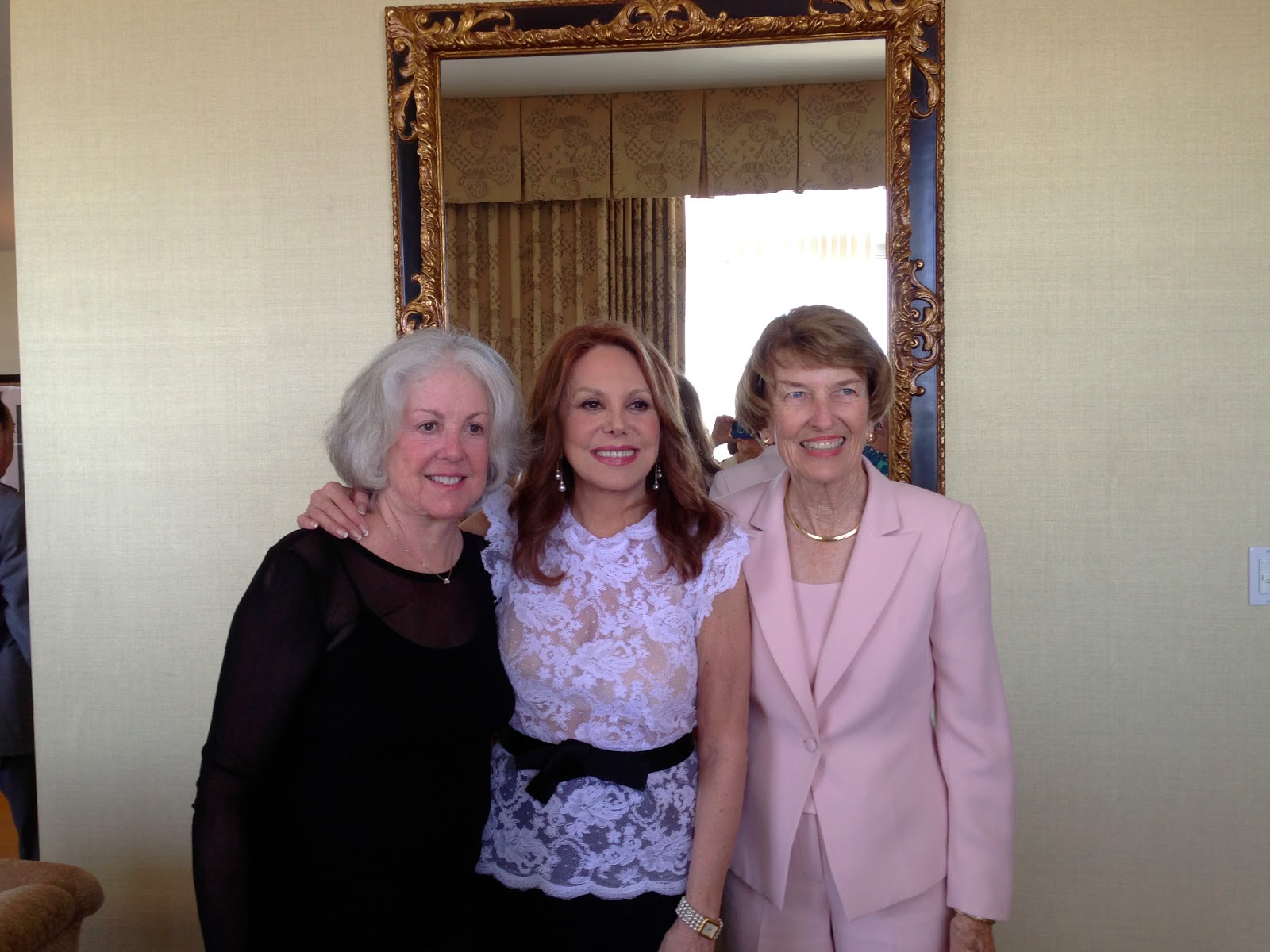 HOLLYWOOD SUE CAMERON: MARLO THOMAS USC LIFETIME ACHIEVEMENT AWARD