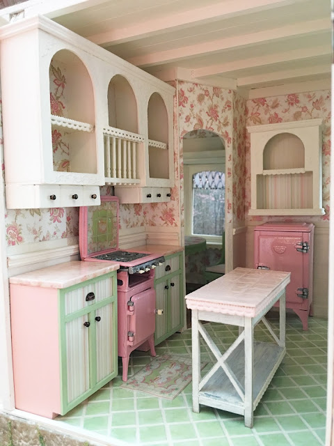 My Miniature Madness: The Storybook Cottage Kitchen Appliances Take II