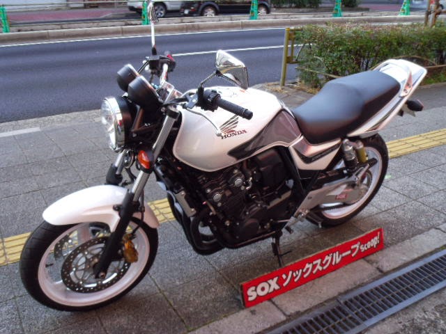 SOX練馬店Blog: CB400SF REVO 展示中！！！
