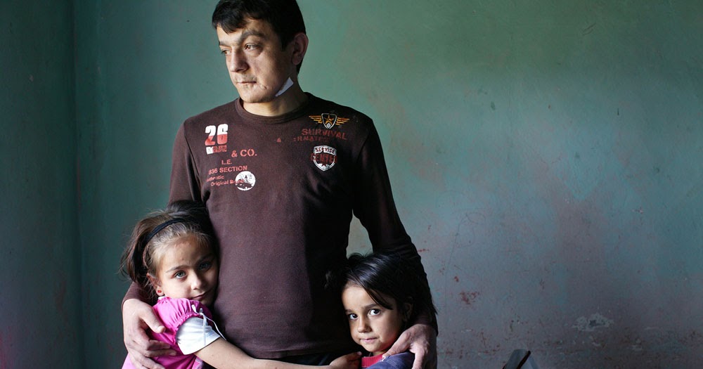 OLTRE IL MURO: ARTE e FOTOGRAFIA: KEREM UZEL | PHOTOGRAPHER