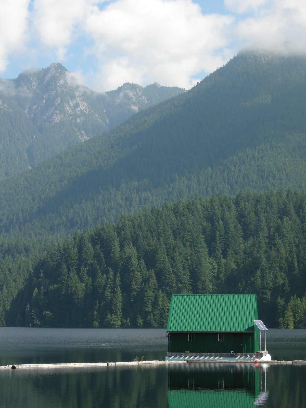 Blog Borg Collective: All's quiet at Cleveland Dam in North Vancouver ...