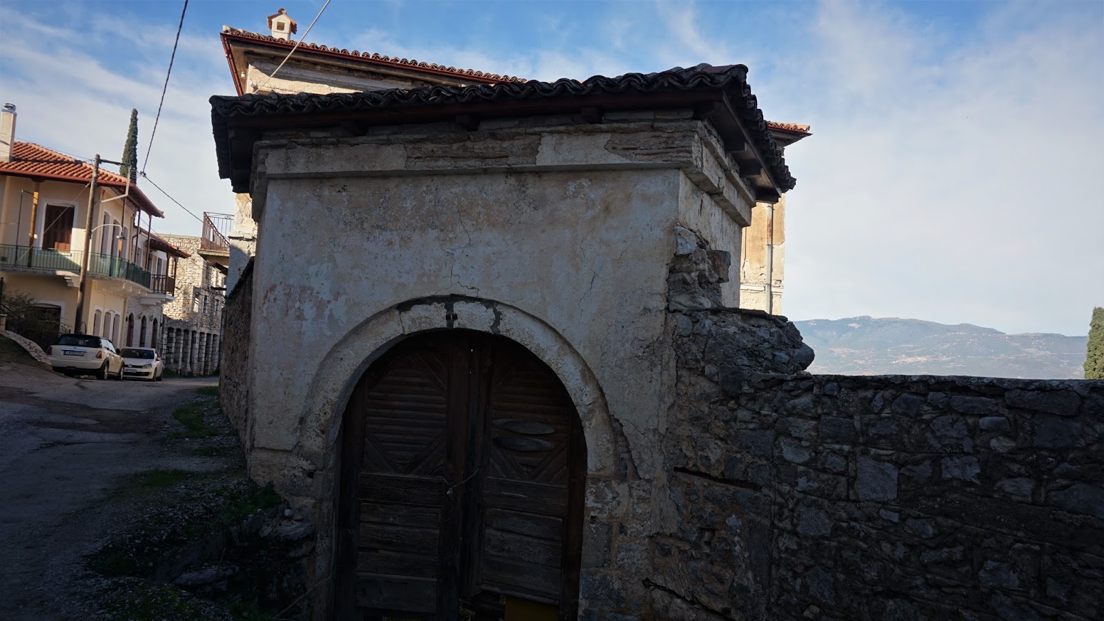 AMFIKLIA-Αμφίκλεια: Οδός Καραμερτζάνη, Αμφίκλεια, (φωτογραφίες)