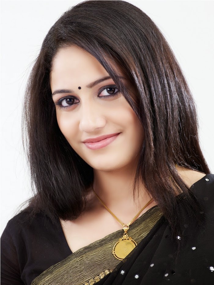 Komal Sharma In Saree