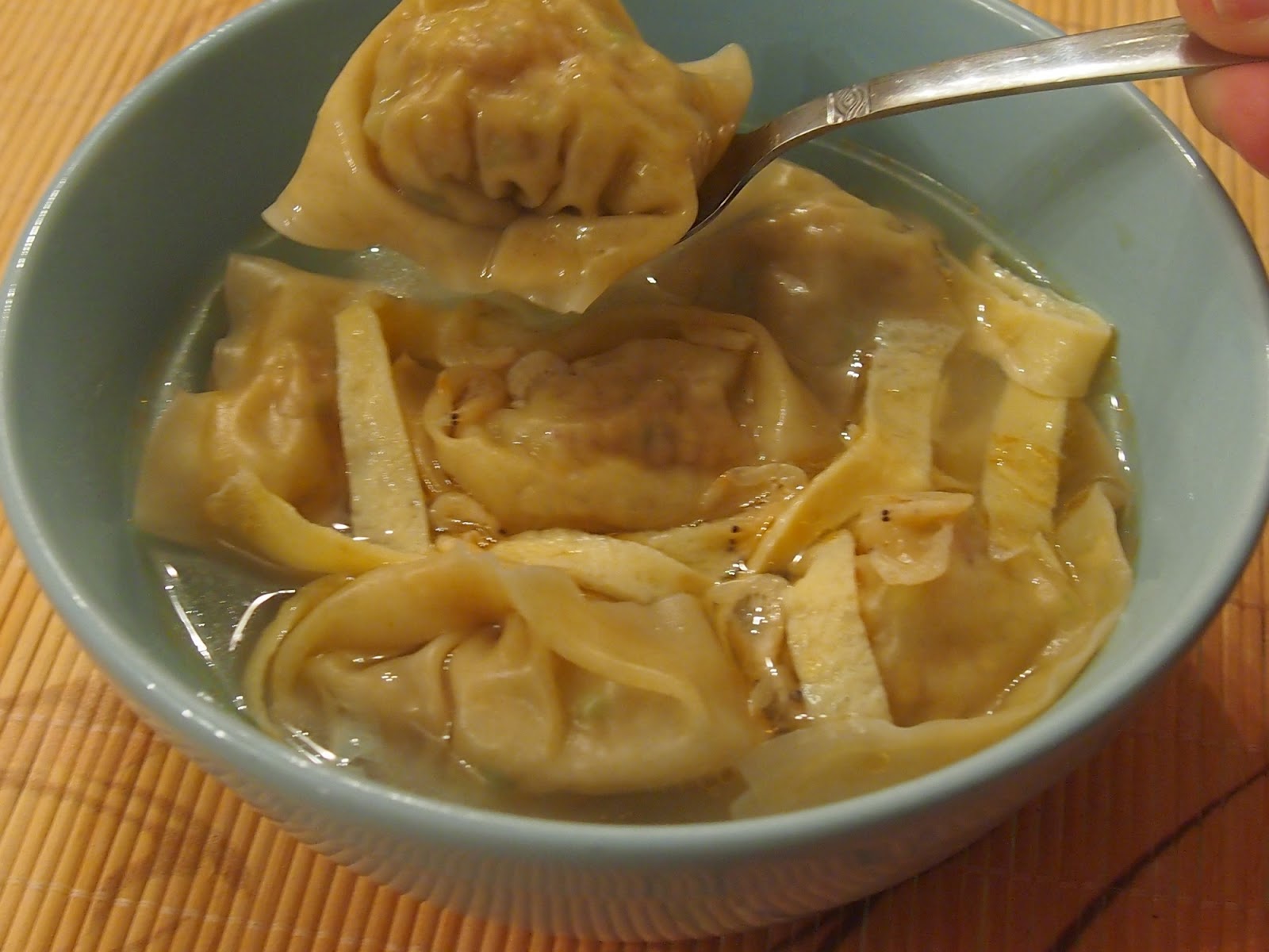 Graceful Kitchen: How to make Wonton