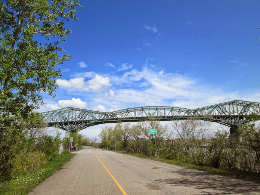 rapunzel jumped : cycling across the St. Lawrence River