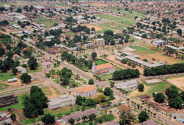 AB4 - CRÓNICAS E CONTOS DO "NOSSO" TEMPO: SAURIMO - "CONVERSAS NA ...