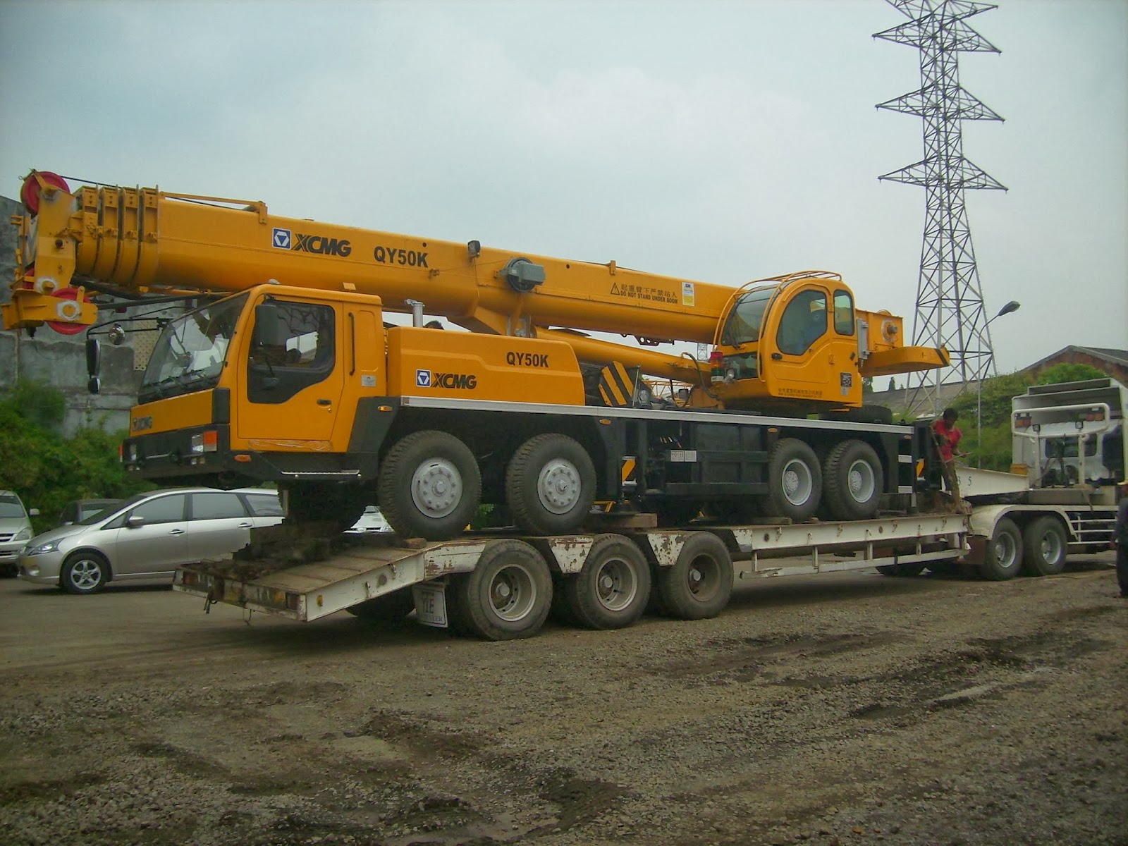 Distributor Resmi Crane XCMG: Delivery Mobile Crane XCMG kapasitas 50 ton