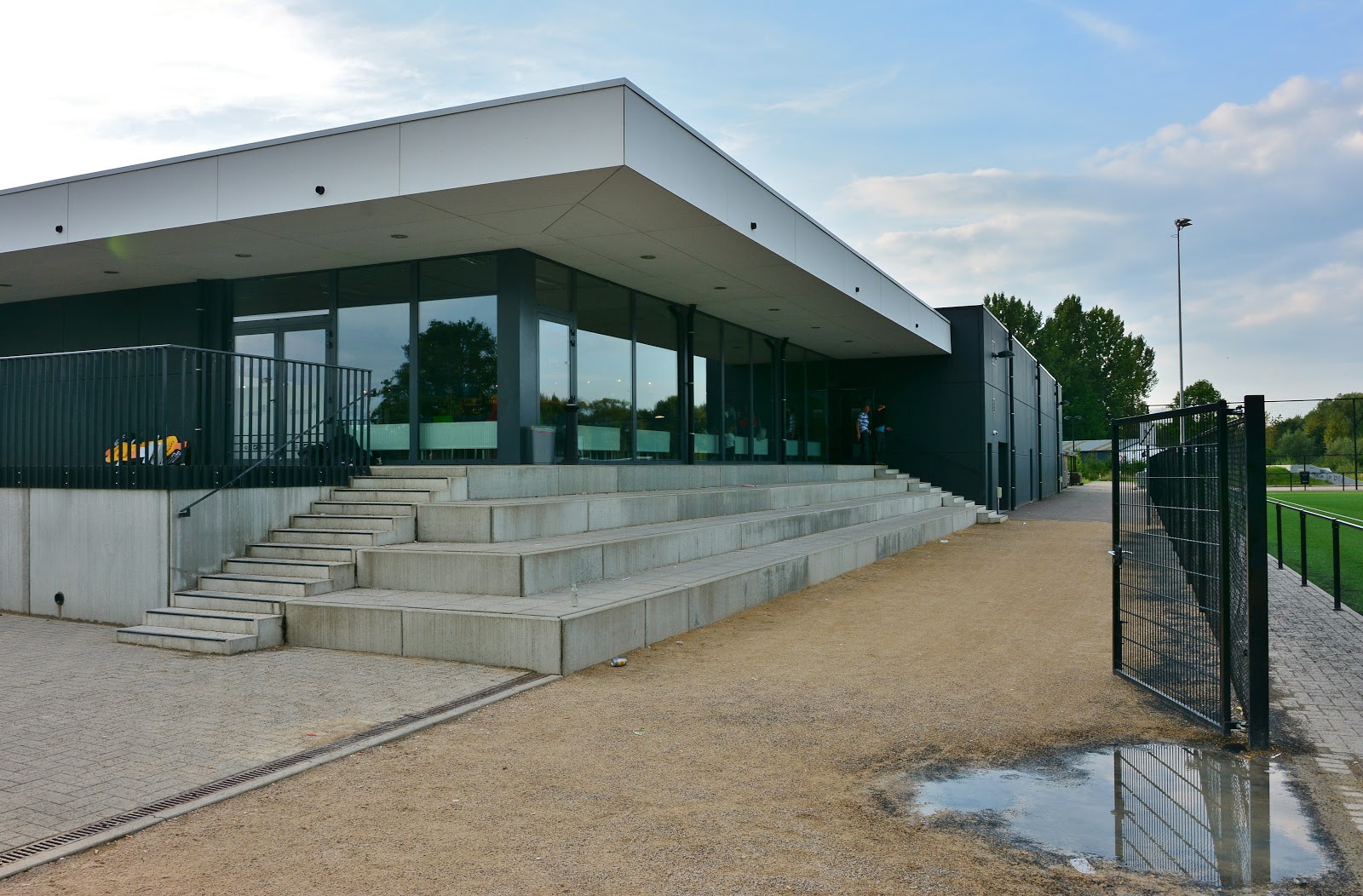 Extreme Football Tourism: BELGIUM: VC Rotselaar (1966-1994) / Sportief ...