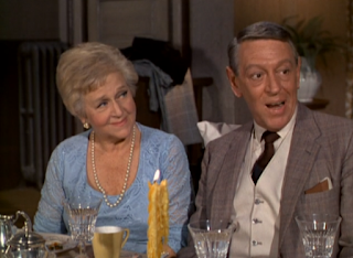 The Flaming Nose: That Turkey!: "That Girl" Celebrates Thanksgiving on ...