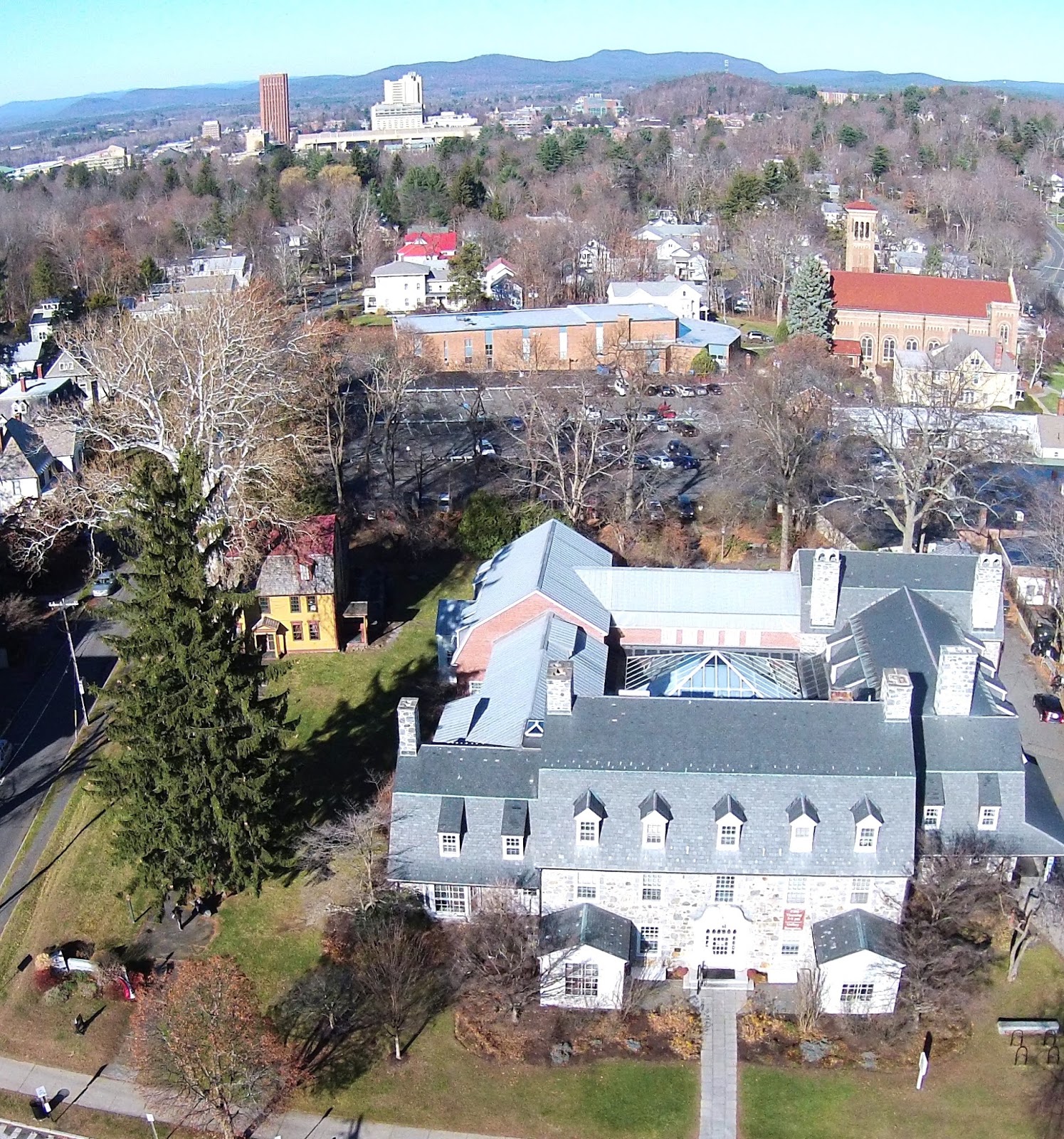 Only in The Republic of Amherst: Jones Library Architects Chosen